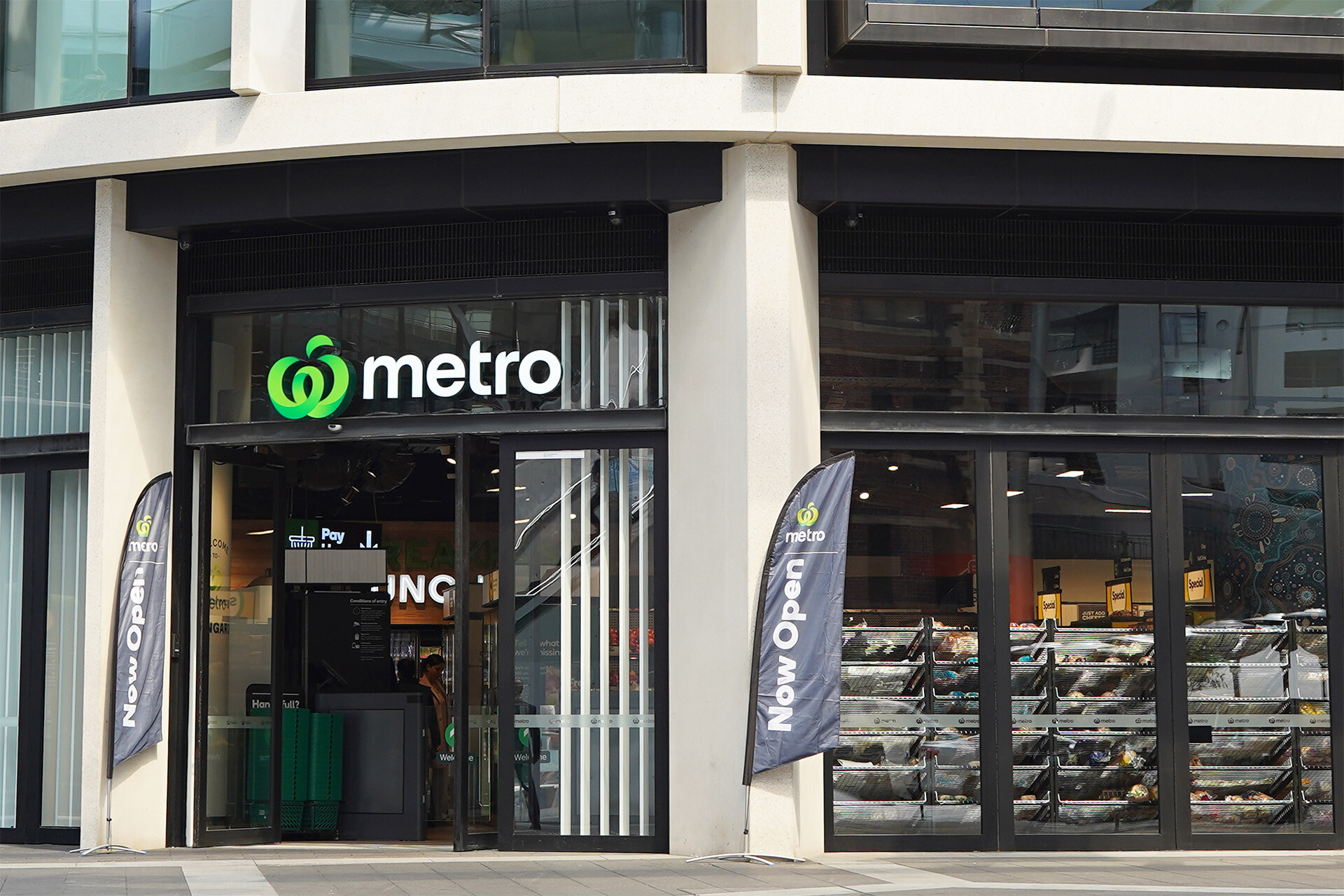 Woolworths Metro Barangaroo is open now